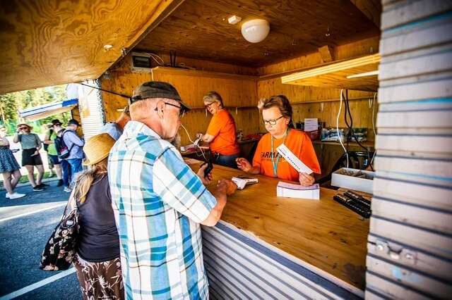 Farmari | Farmari tarvitsee talkoolaisia